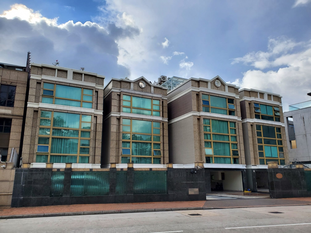 No. 51 - 53 La Salle Place - Residential - W. Hing Construction Company ...